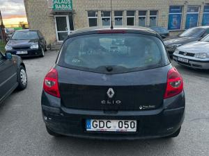 Black Renault Clio 2008 in Panevezys, with an engine capacity of 1.50 L and mileage of 205 thousand km for 400 €, photo 7 on AUTOMOTO.COM.LV