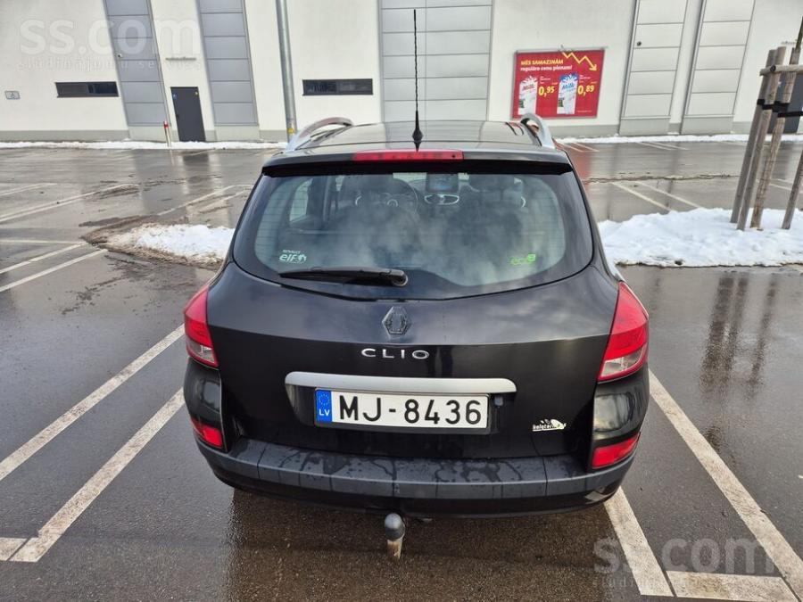 Black Renault Clio 2009 in Riga, with an engine capacity of 1.50 L and mileage of 213 thousand km for 2500 €, photo 3 on AUTOMOTO.COM.LV