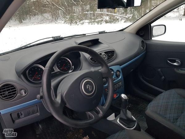 Melns Renault Clio 2009 Viļņa, ar dzinēja tilpumu 1.20 L un nobraukumu 174 tūkst. km par 650 €, foto 6 vietnē AUTOMOTO.COM.LV