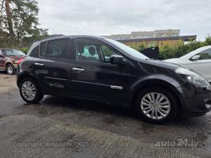 Melns Renault Clio 2012 Tallina, ar dzinēja tilpumu 1.50 L un nobraukumu 378 tūkst. km par 2100 €, foto 4 vietnē AUTOMOTO.COM.LV