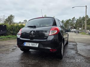 Melns Renault Clio 2012 Tallina, ar dzinēja tilpumu 1.50 L un nobraukumu 378 tūkst. km par 2100 €, foto 5 vietnē AUTOMOTO.COM.LV