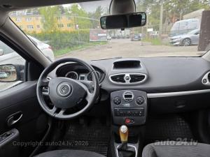 Melns Renault Clio 2012 Tallina, ar dzinēja tilpumu 1.50 L un nobraukumu 378 tūkst. km par 2100 €, foto 6 vietnē AUTOMOTO.COM.LV