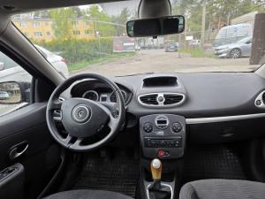 Black Renault Clio 2012 in Tallinn, with an engine capacity of 1.50 L and mileage of 395 thousand km for 1750 €, photo 12 on AUTOMOTO.COM.LV