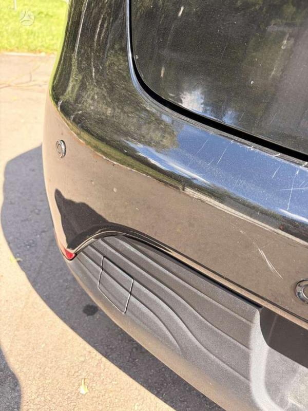 Renault Clio 2013 Marijampole vietnē Melns Renault Clio 2013 Marijampole, ar dzinēja tilpumu 1.46 L un nobraukumu 251 tūkst. km par 3200 €, foto 7 vietnē AUTOMOTO.COM.LV