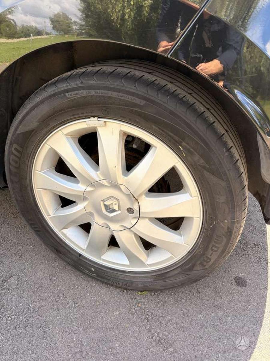 Black Renault Clio 2013 in Marijampole, with an engine capacity of 1.46 L and mileage of 251 thousand km for 3200 €, photo 8 on AUTOMOTO.COM.LV