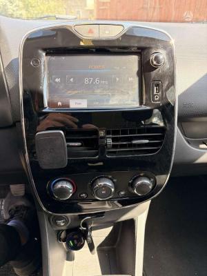 Black Renault Clio 2013 in Marijampole, with an engine capacity of 1.46 L and mileage of 251 thousand km for 3200 €, photo 11 on AUTOMOTO.COM.LV