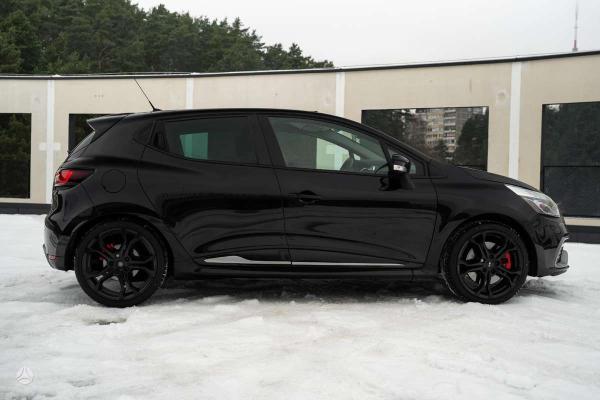 Black Renault Clio 2014 in Vilnius, with an engine capacity of 1.62 L and mileage of 184 thousand km for 9999 €, photo 5 on AUTOMOTO.COM.LV