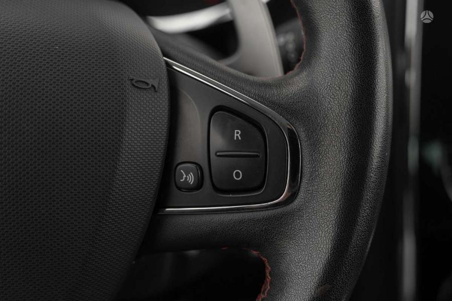 Melns Renault Clio 2014 Viļņa, ar dzinēja tilpumu 1.62 L un nobraukumu 184 tūkst. km par 9999 €, foto 25 vietnē AUTOMOTO.COM.LV