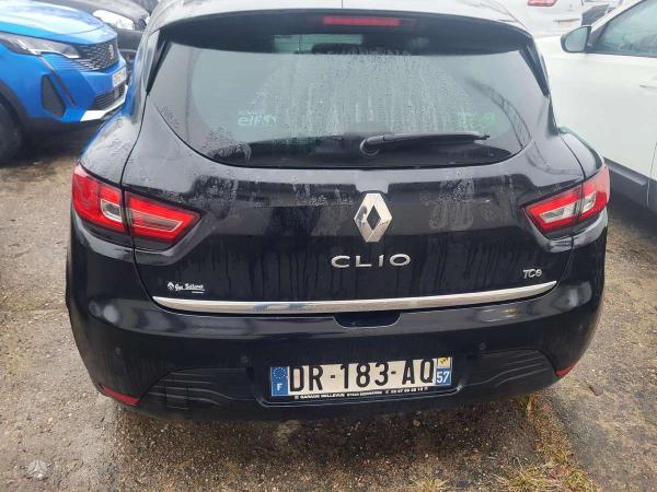 Black Renault Clio 2015 in Taurage, with an engine capacity of 0.90 L and mileage of 139 thousand km for 2750 €, photo 4 on AUTOMOTO.COM.LV