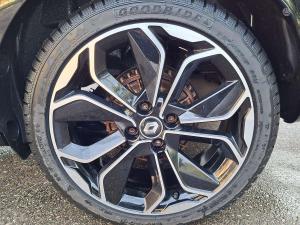 Black Renault Clio 2017 in Ukmerge, with an engine capacity of 1.15 L and mileage of 224 thousand km for 6250 €, photo 8 on AUTOMOTO.COM.LV