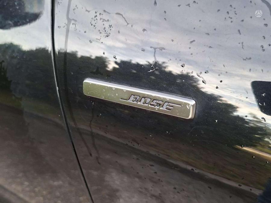 Black Renault Clio 2017 in Ukmerge, with an engine capacity of 1.15 L and mileage of 224 thousand km for 6250 €, photo 11 on AUTOMOTO.COM.LV