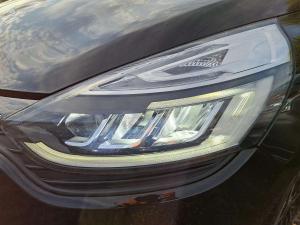 Black Renault Clio 2017 in Ukmerge, with an engine capacity of 1.15 L and mileage of 224 thousand km for 6250 €, photo 13 on AUTOMOTO.COM.LV