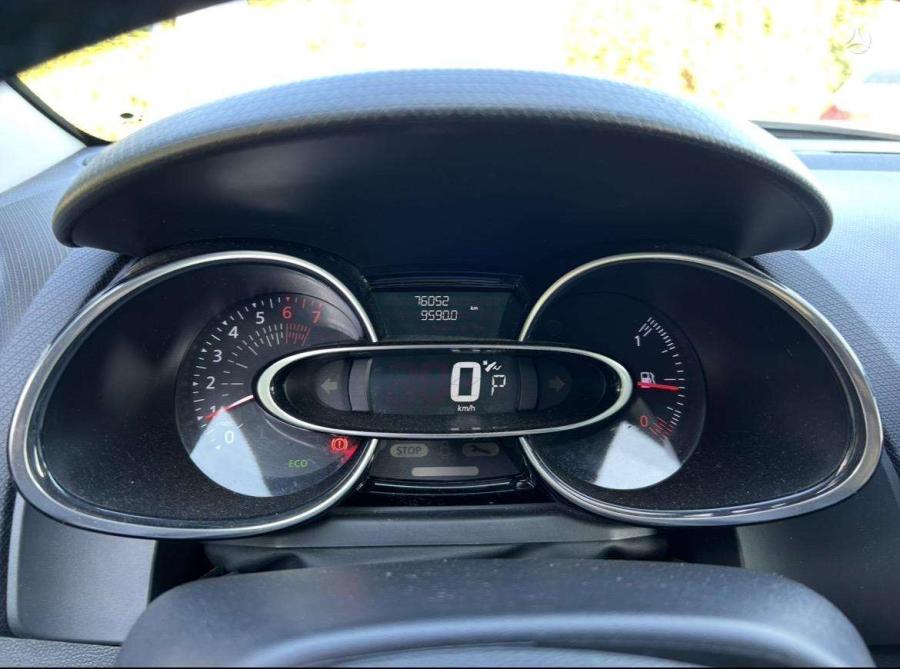Melns Renault Clio 2017 Kauņa, ar dzinēja tilpumu 1.20 L un nobraukumu 76 tūkst. km par 7900 €, foto 7 vietnē AUTOMOTO.COM.LV