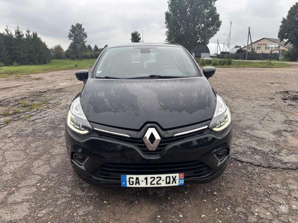 Black Renault Clio 2017 in Taurage, with an engine capacity of 1.20 L and mileage of 190 thousand km for 6300 €, photo 4 on AUTOMOTO.COM.LV