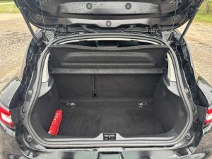 Black Renault Clio 2017 in Taurage, with an engine capacity of 1.20 L and mileage of 190 thousand km for 6300 €, photo 11 on AUTOMOTO.COM.LV