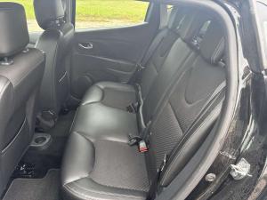 Black Renault Clio 2017 in Taurage, with an engine capacity of 1.20 L and mileage of 190 thousand km for 6300 €, photo 13 on AUTOMOTO.COM.LV