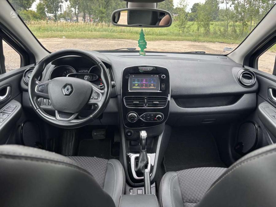 Black Renault Clio 2017 in Taurage, with an engine capacity of 1.20 L and mileage of 190 thousand km for 6300 €, photo 14 on AUTOMOTO.COM.LV