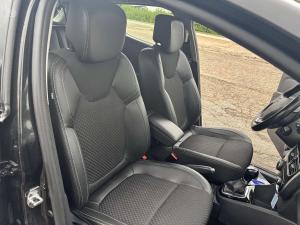 Black Renault Clio 2017 in Taurage, with an engine capacity of 1.20 L and mileage of 190 thousand km for 6300 €, photo 17 on AUTOMOTO.COM.LV