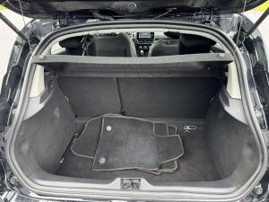 Black Renault Clio 2017 in Telschi, with an engine capacity of 1.15 L and mileage of 211 thousand km for 4300 €, photo 16 on AUTOMOTO.COM.LV