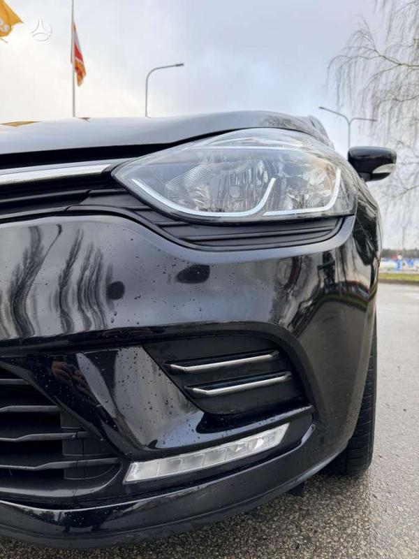 Black Renault Clio 2019 in Taurage, with an engine capacity of 0.90 L and mileage of 170 thousand km for 5499 €, photo 5 on AUTOMOTO.COM.LV