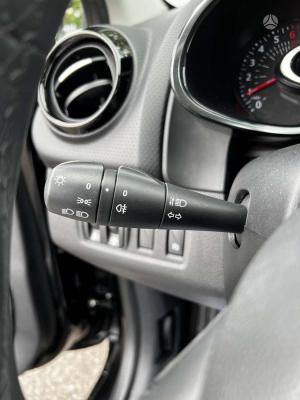 Black Renault Clio 2019 in Taurage, with an engine capacity of 0.90 L and mileage of 170 thousand km for 4999 €, photo 14 on AUTOMOTO.COM.LV