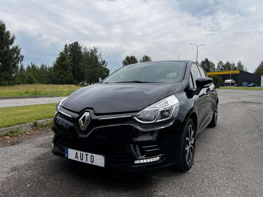 Black Renault Clio 2019 in Taurage, with an engine capacity of 0.90 L and mileage of 170 thousand km for 4999 €, photo 6 on AUTOMOTO.COM.LV