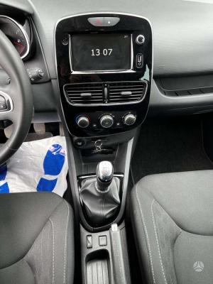 Black Renault Clio 2019 in Taurage, with an engine capacity of 0.90 L and mileage of 170 thousand km for 4999 €, photo 22 on AUTOMOTO.COM.LV