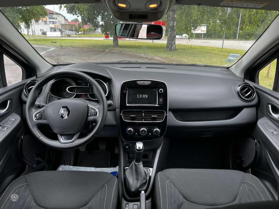 Black Renault Clio 2019 in Taurage, with an engine capacity of 0.90 L and mileage of 170 thousand km for 4999 €, photo 27 on AUTOMOTO.COM.LV