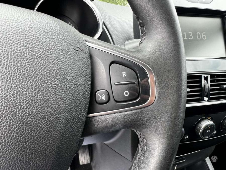 Melns Renault Clio 2019 Tauragė, ar dzinēja tilpumu 0.90 L un nobraukumu 170 tūkst. km par 4699 €, foto 17 vietnē AUTOMOTO.COM.LV