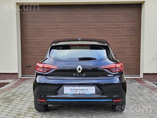 Black Renault Clio 2021 in Riga, with an engine capacity of 1.60 L and mileage of 115 thousand km for 12700 €, photo 7 on AUTOMOTO.COM.LV