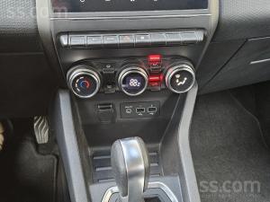 Melns Renault Clio 2021 Rīga, ar dzinēja tilpumu 1.60 L un nobraukumu 115 tūkst. km par 12700 €, foto 26 vietnē AUTOMOTO.COM.LV