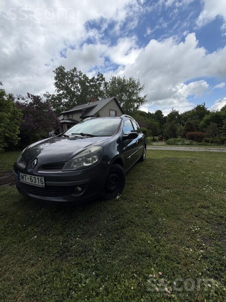 Black Renault Clio 2008 in Kuldiga, with an engine capacity of 1.50 L and mileage of 307 thousand km for 1350 €, photo 3 on AUTOMOTO.COM.LV