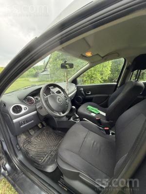 Black Renault Clio 2008 in Kuldiga, with an engine capacity of 1.50 L and mileage of 307 thousand km for 1350 €, photo 8 on AUTOMOTO.COM.LV