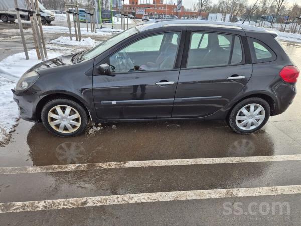 Black Renault Clio 2009 in Riga, with an engine capacity of 1.50 L and mileage of 213 thousand km for 2100 €, photo 6 on AUTOMOTO.COM.LV