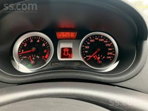 Melns Renault Clio 2010 Talsi, ar dzinēja tilpumu 1.20 L un nobraukumu 95 tūkst. km par 4999 €, foto 10 vietnē AUTOMOTO.COM.LV