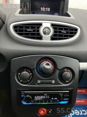 Melns Renault Clio 2010 Talsi, ar dzinēja tilpumu 1.20 L un nobraukumu 95 tūkst. km par 4999 €, foto 12 vietnē AUTOMOTO.COM.LV