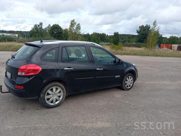 Melns Renault Clio 2012 Tukums, ar dzinēja tilpumu 1.50 L un nobraukumu 271 tūkst. km par 2900 €, foto 1 vietnē AUTOMOTO.COM.LV
