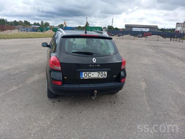 Melns Renault Clio 2012 Tukums, ar dzinēja tilpumu 1.50 L un nobraukumu 271 tūkst. km par 2900 €, foto 6 vietnē AUTOMOTO.COM.LV