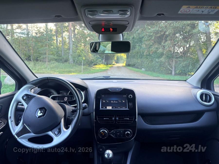 Melns Renault Clio 2014 Tallina, ar dzinēja tilpumu 1.50 L un nobraukumu 188 tūkst. km par 4000 €, foto 6 vietnē AUTOMOTO.COM.LV