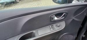 Black Renault Clio 2015 in Taurage, with an engine capacity of 1.50 L and mileage of 216 thousand km for 6150 €, photo 13 on AUTOMOTO.COM.LV