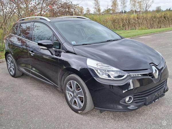 Renault Clio 2015 in Ukmerge on AUTOMOTO.COM.LV Black Renault Clio 2015 in Ukmerge, with an engine capacity of 1.50 L and mileage of 261 thousand km for 3650 €, photo 3 on AUTOMOTO.COM.LV