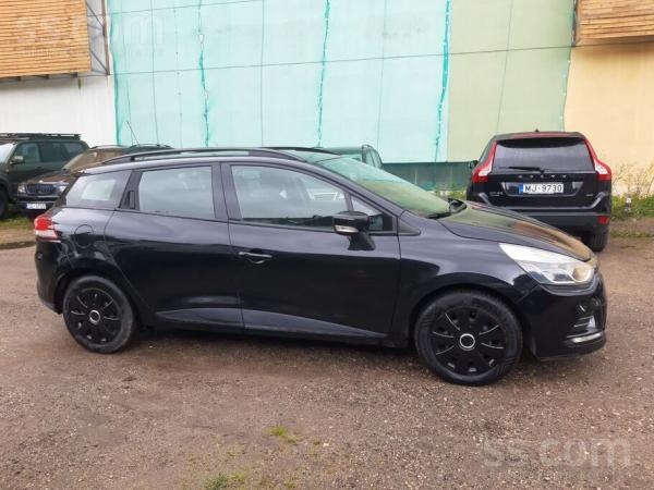 Black Renault Clio 2016 in Daugavpils, with an engine capacity of 1.50 L and mileage of 0 thousand km for 5650 €, photo 8 on AUTOMOTO.COM.LV