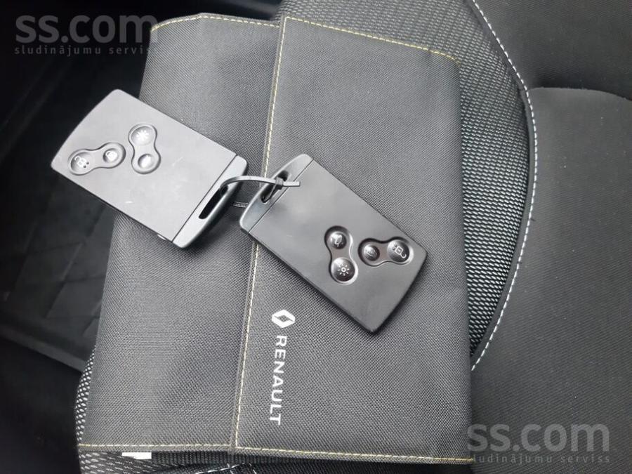 Melns Renault Clio 2016 Daugavpils, ar dzinēja tilpumu 1.50 L un nobraukumu 0 tūkst. km par 5650 €, foto 16 vietnē AUTOMOTO.COM.LV