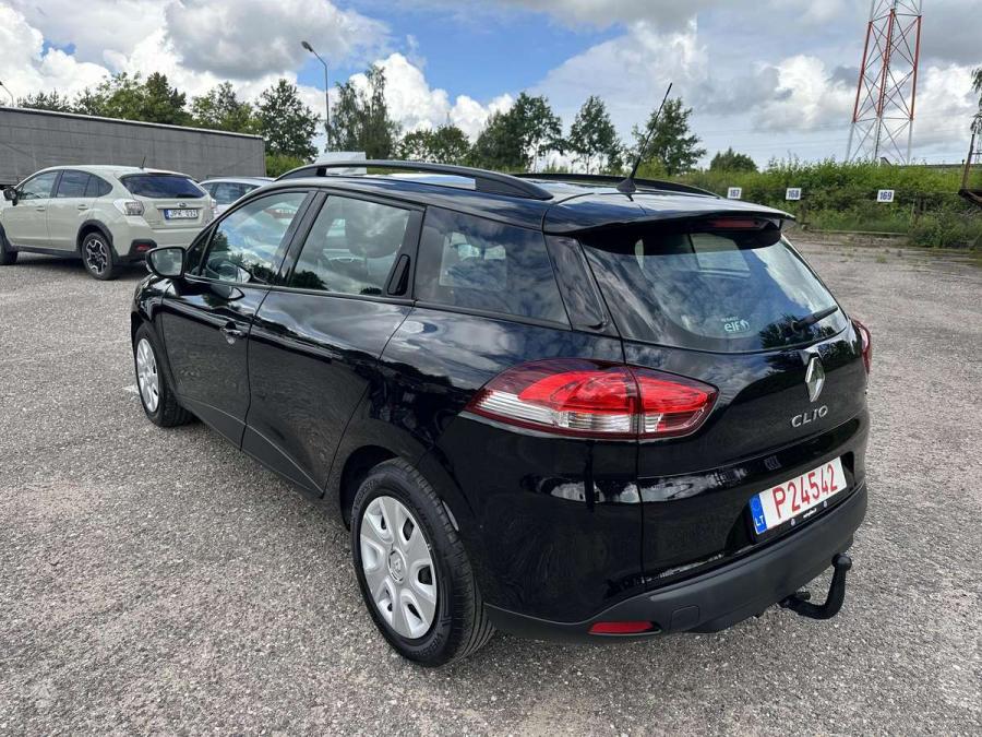 Melns Renault Clio 2016 Alīta, ar dzinēja tilpumu 1.46 L un nobraukumu 300 tūkst. km par 3900 €, foto 8 vietnē AUTOMOTO.COM.LV
