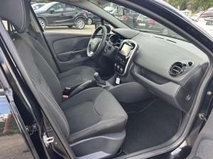Melns Renault Clio 2016 Alīta, ar dzinēja tilpumu 1.46 L un nobraukumu 300 tūkst. km par 3900 €, foto 14 vietnē AUTOMOTO.COM.LV