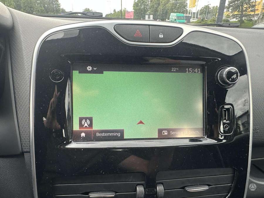 Melns Renault Clio 2016 Alīta, ar dzinēja tilpumu 1.46 L un nobraukumu 300 tūkst. km par 3900 €, foto 22 vietnē AUTOMOTO.COM.LV