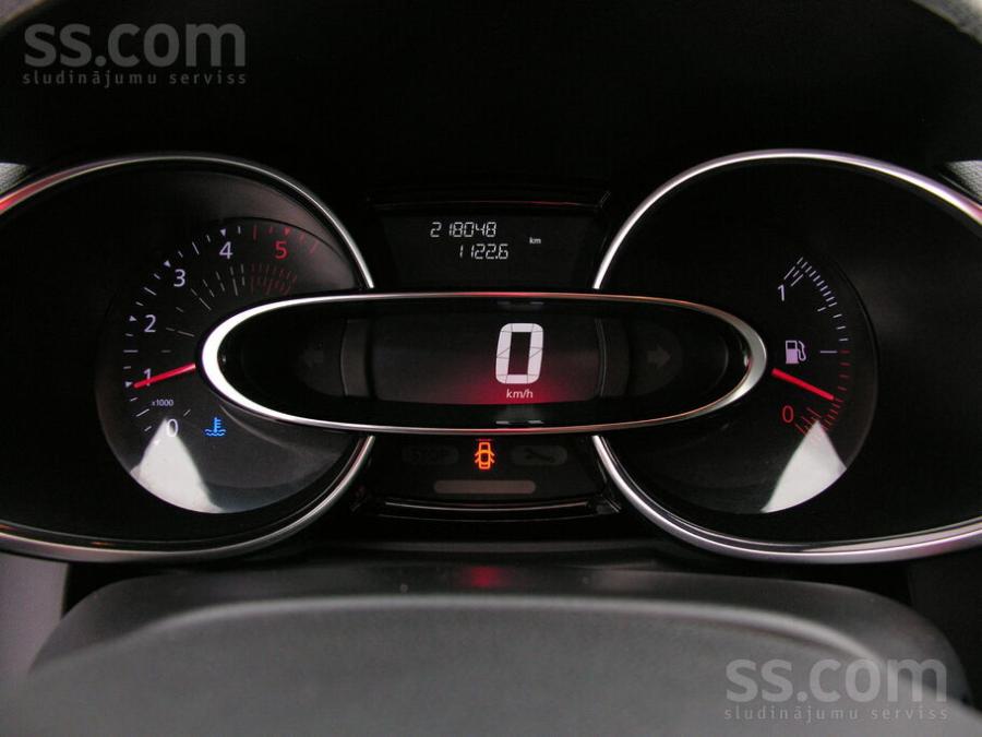 Melns Renault Clio 2016 Rīga, ar dzinēja tilpumu 1.50 L un nobraukumu 218 tūkst. km par 6250 €, foto 13 vietnē AUTOMOTO.COM.LV