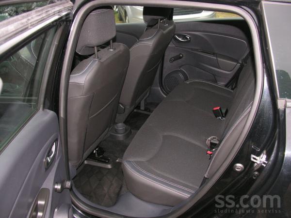 Black Renault Clio 2016 in Riga, with an engine capacity of 1.50 L and mileage of 218 thousand km for 6250 €, photo 9 on AUTOMOTO.COM.LV