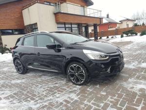 Black Renault Clio 2018 in Pakruojis, with an engine capacity of 0.90 L and mileage of 136 thousand km for 5250 €, photo 2 on AUTOMOTO.COM.LV