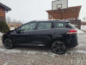 Black Renault Clio 2018 in Pakruojis, with an engine capacity of 0.90 L and mileage of 136 thousand km for 5250 €, photo 8 on AUTOMOTO.COM.LV